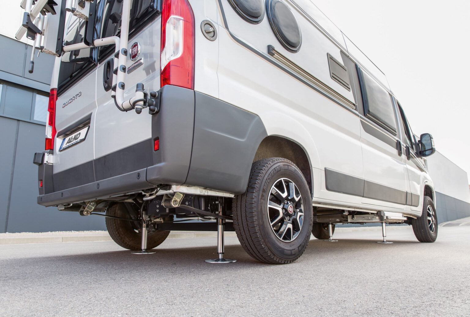 Hubstutzen Fur Wohnmobil Ducato