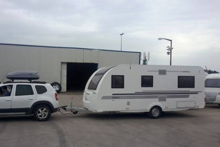 Wohnmobil Mit Heckbad Und Doppelbett